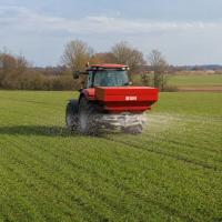 China Tractor Fertilizer Spreader for 30-100HP Agricultural Tractors for sale
