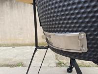 China Classic 22 Inch Kamado Grills BBQ Bubble Black Glaze Surface for sale