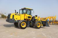 China SINOMACH Changlin Four Wheel Drive Loader 937H 97KW 3T 1.7M3 With Cummins Diesel Engine for sale