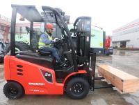 China Warehouse Forklift Truck CPCD30 Lift Height 3M 40KW 3T Diesel Forklift for sale