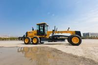 China PY220H 220Hp Heavy Equipment Road Grader 162KW With Komatsu Technical for sale