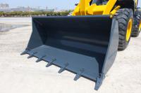 China Changlin ZL30H 3 Ton Wheel Loader Bucket 1.7cbm To 2.3cbm  Rated Loading 3000kg for sale