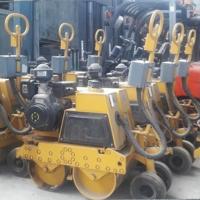 China Mini YZC08HD Vibration Road Roller Machine 2.68KW 0.8 Ton Hydraulic Walking for sale