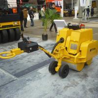 China Mini YZC08HD Vibration Road Roller Machine 2.68KW 0.8 Ton Hydraulic Walking for sale