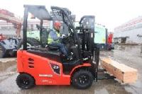 China 60V Mini Electric Forklift Truck CPCD50 50KW 2200RPM 5 Ton Diesel Forklift for sale
