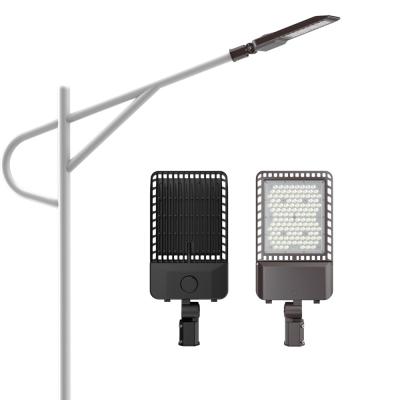 China UNIKE 80W-300W All-in-One LED Street Light IP66 IK09 130-170LM/W 5 Year Warranty for sale
