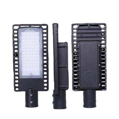 China Aluminum Housing Smart Street Light with 2835/3030SMD LED - 30W to 200W Power Range, 3900-26000lm Output for sale
