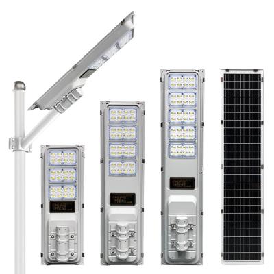 China UNIKE All in One Solar Street Light 400W 3.2V 45AH LiFePO4 Battery Remote Control for sale