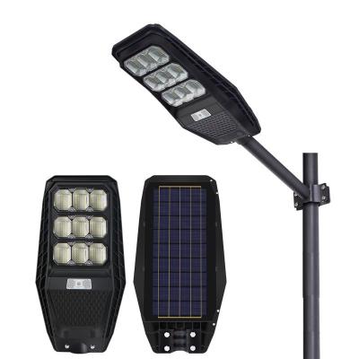 China Intelligent Power Management 100W 200W 300W All In One Solar Street Light for Outdoor Areas for sale