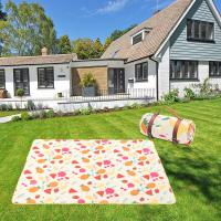 China 190T Polyester Taffeta Waterproof Picnic Blanket 150x200cm Ultrasonic Quilted Luxury Outdoor for sale