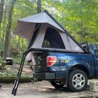 China Ultralight Hard Shell Aluminium Roof Top Tent 212x131x155cm 300gsm Polyester for sale