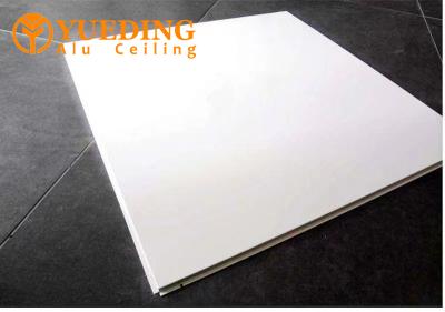 China 600x600mm Aluminum Clip-In Ceiling Panel - Waterproof Fireproof 0.3-0.8mm Thickness for Commercial Use for sale