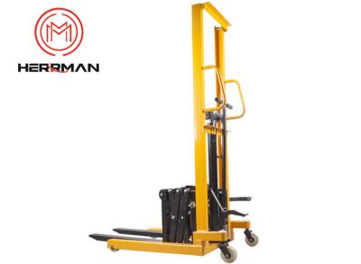 China 500kg 1.6M Manual Scissor Reach Stacker CQY-0.5T for sale