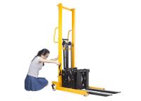 China 500kg 1.6M Manual Scissor Reach Stacker CQY-0.5T for sale