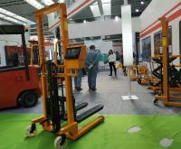 China Nylon Wheel Hand Pallet Stacker With Scale Capacity 1 Ton - 3 Tons for sale