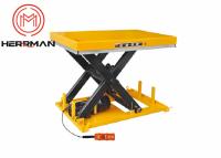 China 1000kg - 2000kg Fixed Semi Electric Lifting Platform Table Size 1600x1200mm for sale
