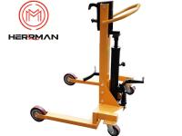China Heavy Duty Multifunctional Hydraulic Oil Bucket Truck For Poor Ground for sale
