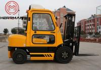 China 3 Tons / 6600lbs Lifting Height 3m Diesel Powered Forklift With Air Conditioning for sale