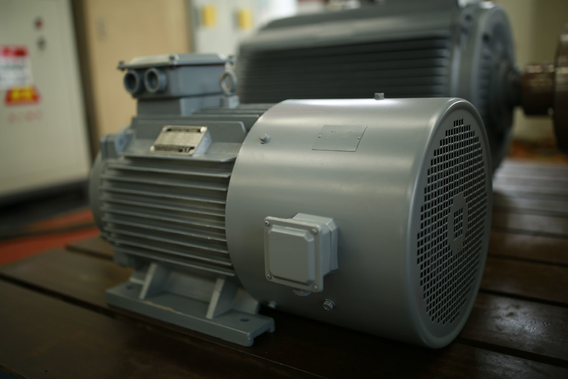 Radial flux permanent magnet generator for wind and hydro