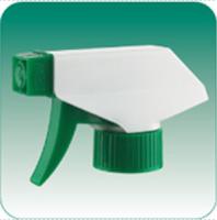 China Green Plastic Mini Trigger Sprayer 500ml BPA Free Adjustable Nozzle for sale
