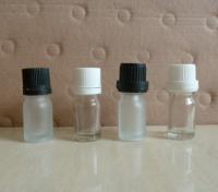 China 5ml Transparent Frosting Essential Oil Glass Bottles with Dropper Cap for sale