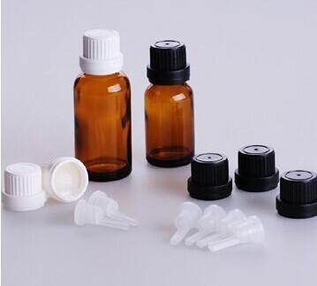 China Personal Care Essential Oil Glass Bottle 10ml to 150ml Custom Colors for sale