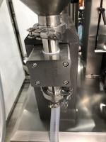 China Single Head Servo Gear Pump Filling Machine 6000 Bottles/Hour with 10ml-5L Capacity Range for sale