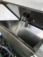China Double Head Makeup Base Filling Machine 20-5000ml Capacity 40-50 Bottles/Minute ISO Automated for sale