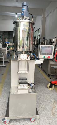 China 20L Dual-Head Mascara & Lip Gloss Filling Machine with ±0.1ml Accuracy and 2400 Units/Hour Capacity for sale