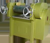 China Automatic Lipstick Production Line Lipgloss Three Roller Grinder for sale