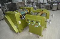 China S150 Green Lipstick Material Three-Roller Miller Lipstick Production Line AC Motor type for sale
