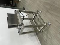 China JYJ-FP-SG Automatic Eyebrow Pencil Loading Machine | 550×450×1200mm Stainless Steel | 4-7 Molds/Minute for sale