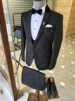China Black Custom Tuxedo Suit 65% Viskon 35% Polyester With Velvet Collar Detail Vest Tuxedo for sale
