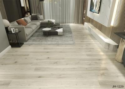 China Stone Plastic Core Luxury SPC Flooring PVC Wood Grain for sale