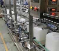 China Industrial Fast Speed Paint Filling Equipment No Pollution One Year Warranty for sale