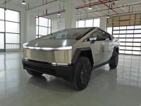 China Silver Tesla Cyber Off-Road Pickup Truck with All Steel Body and 180 Km/h Max Speed for sale