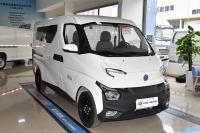 China 2024feidi Q2V Mini Van Electric Front Window LED Headlight Car Mini Truck Energy Vehicle for sale
