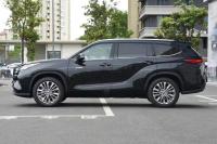China 2023 Left Hand Drive Toyota Highlander SUV Cars with Automatic Air Conditioner Made for sale