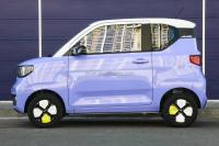 China 120-170Km Cruising Range Wuling Mini Electric Car with 3-Door 4-Seat Body Structure for sale