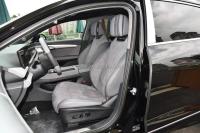 China Unleash the Power of Voyah Automobile 's Top Energy Vehicle with 5 Doors and 5 Seats for sale