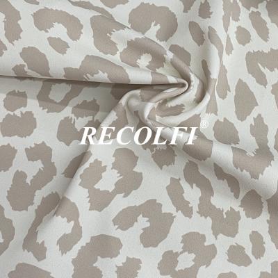 China Breathable Freely Activewear Knit Fabric Color Printing Athleisure Yoga Wear for sale