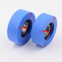 China Escalator Step Wheel 70x25x6204 Skeleton Wheel Elevator Chain Roller Parts for sale