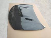 China For-BMW E82 E87 E88 Carbon Fiber Cover with Vacuum Single-Sided Design and Opening for sale