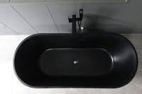 China Customizable Acrylic Free Standing Bathtubs Available in Over 20 Colors Designed for Comfort and Style in Hotels and Homes for sale