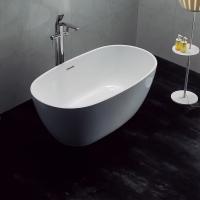 China Durable Acrylic Free Standing Bathtub with Fiberglass Reinforcement Seamless Bonding and Anti-Slip Treatment for sale