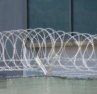 China Manufacturer Supply 500mm Coil Diameter Concertina Razor Barbed Wire for sale