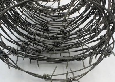 China Rust Resistance 1.8mm Double Strand Traditional Twist Barbed Wire Roll for sale
