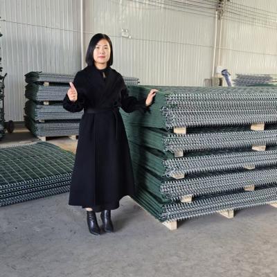China 1m High Hot Dipped Galvanized MIL 4 Defensive Barrier for Military Defensive Bastion Barriers for sale