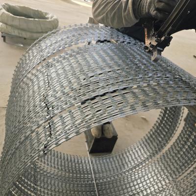 China Hot Dip Galvanized Cross Razor Barbed Wire BTO-22 for High Security Fencing for sale