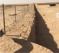 China 50mmx50mm Steel Wire Mesh Defensive Barrier Safety Barrier Sand  Wall for sale